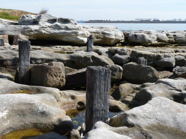 Remants of original La Perouse wharf, overlooking Botany Bay | A ...